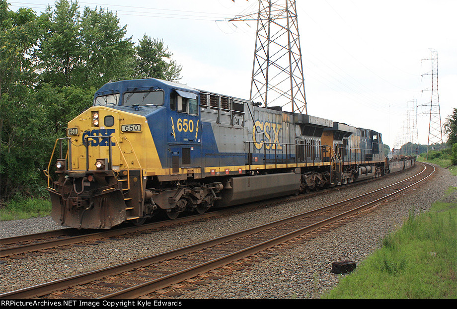 CSX AC6000CW #650 on L128-23